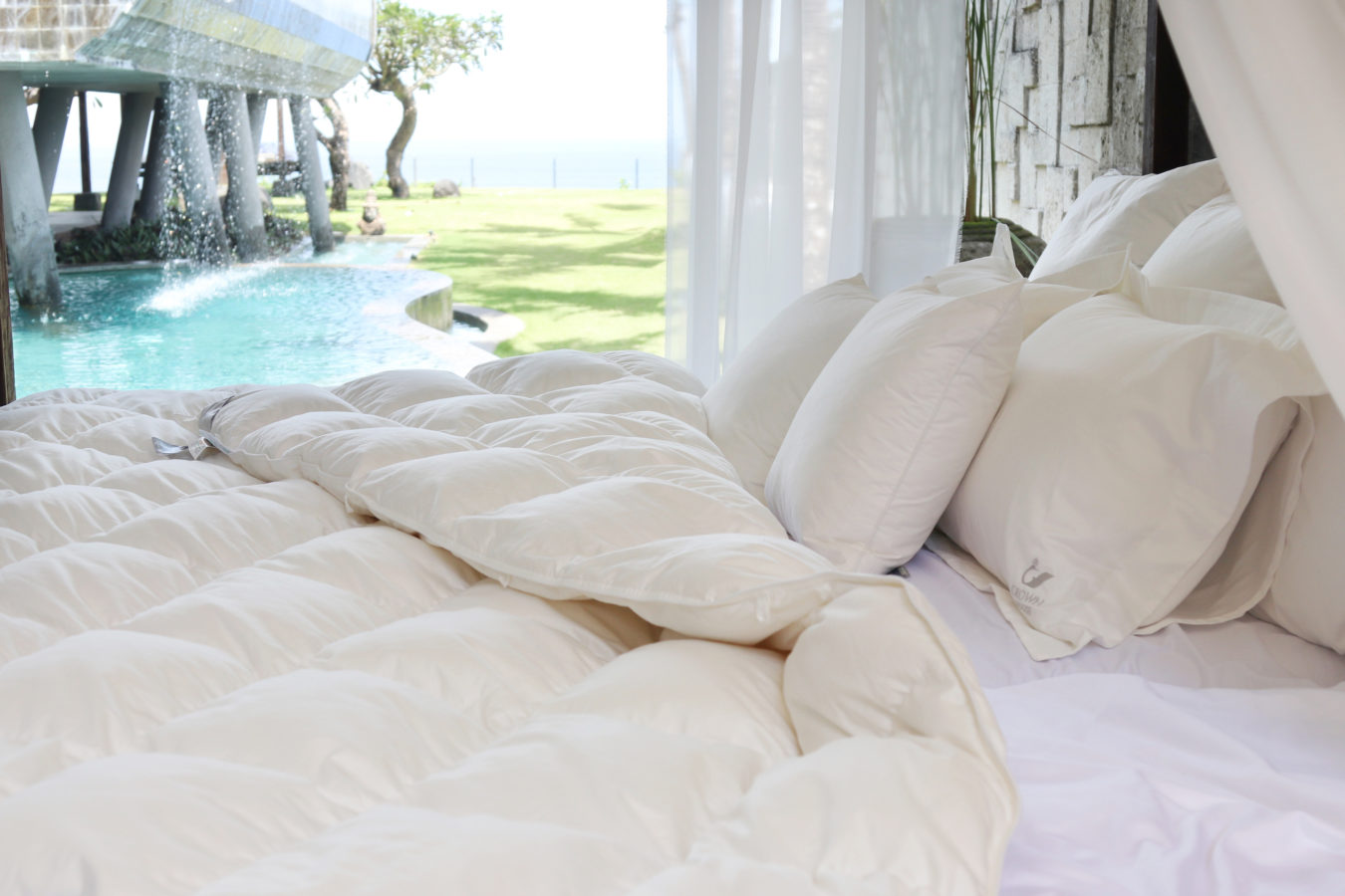 Crown Goose, Luxury Bedding for Priceless Rest and Rejuvination