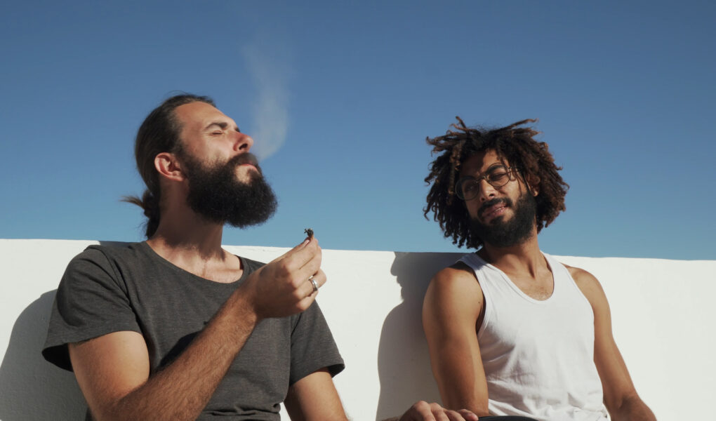 A History of Vaping : 1930-2003 – Millennium Magazine